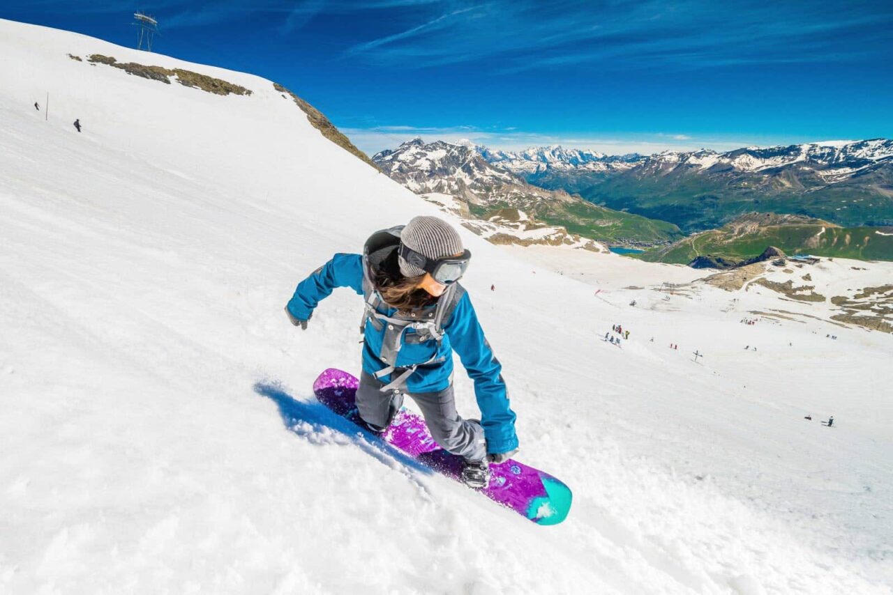 Snowboarding in the French Alps • Ultimate France